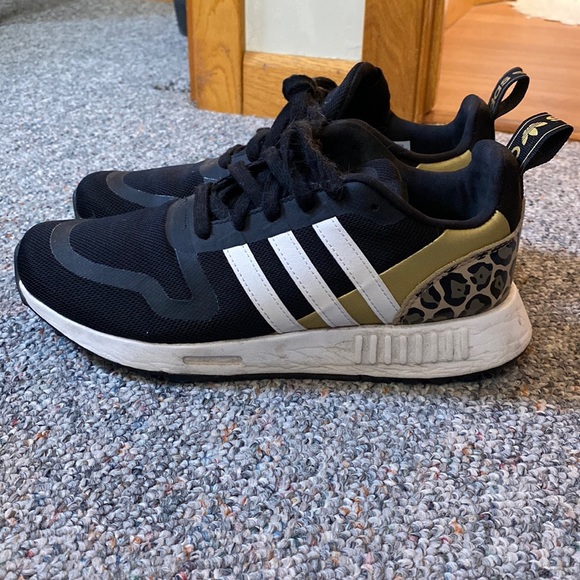 adidas | Shoes | Adidas Sneakers Size 7 Mens Fit Like 85 Womens | Poshmark